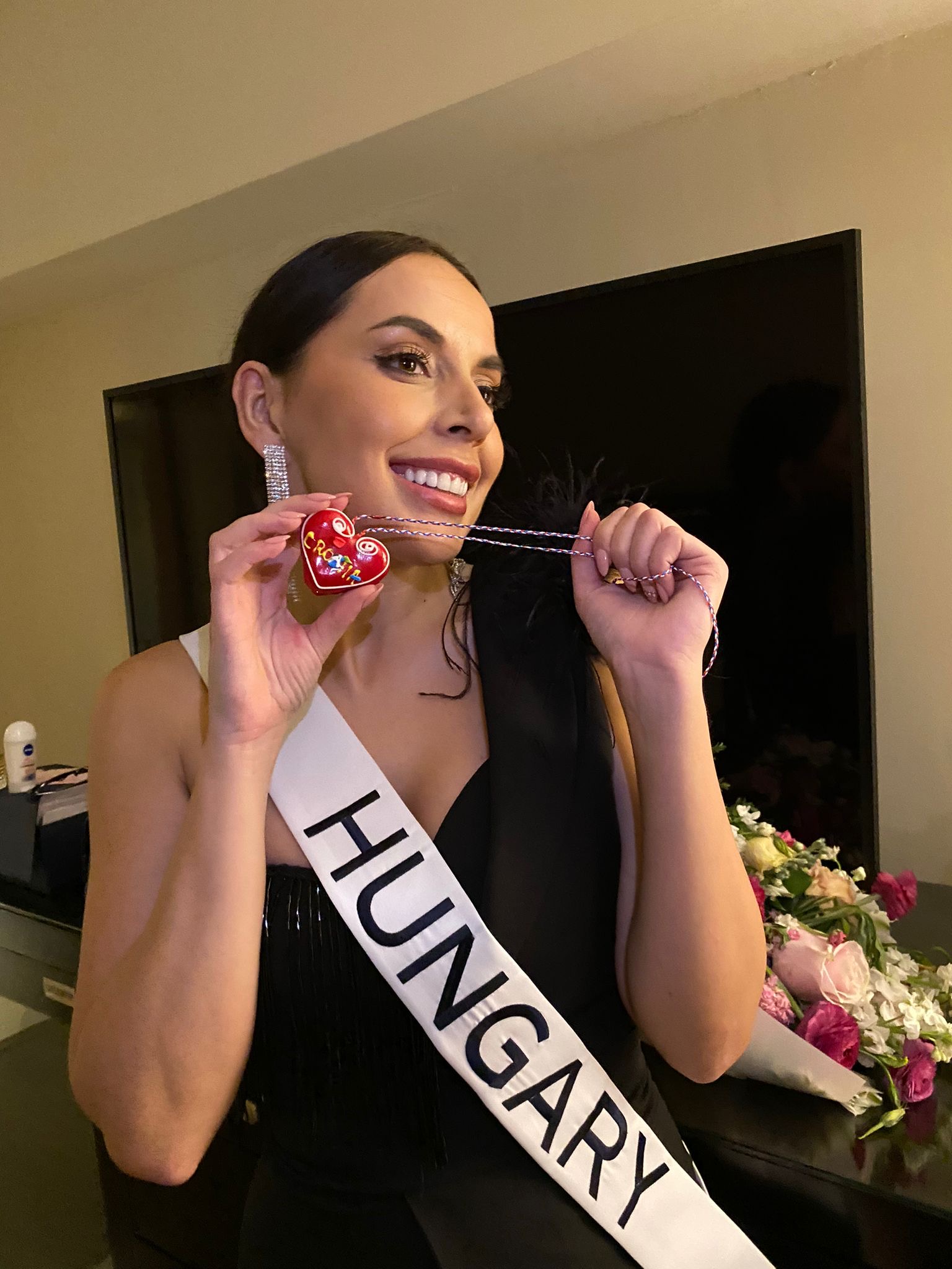 Dnevnik jedne Miss; Andrea se javlja iz El Salvadora sa izbora Miss ...